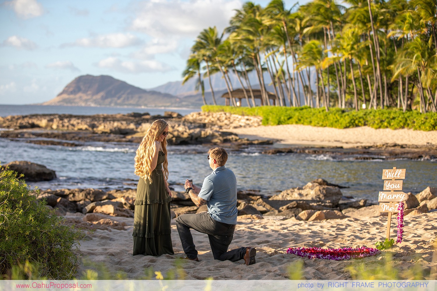 Proposal Photographer Hawaii - Proposing in Oahu