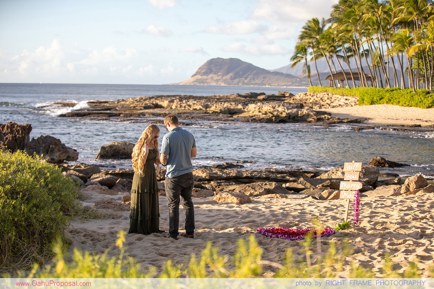 Proposal Photographer Hawaii - Proposing in Oahu